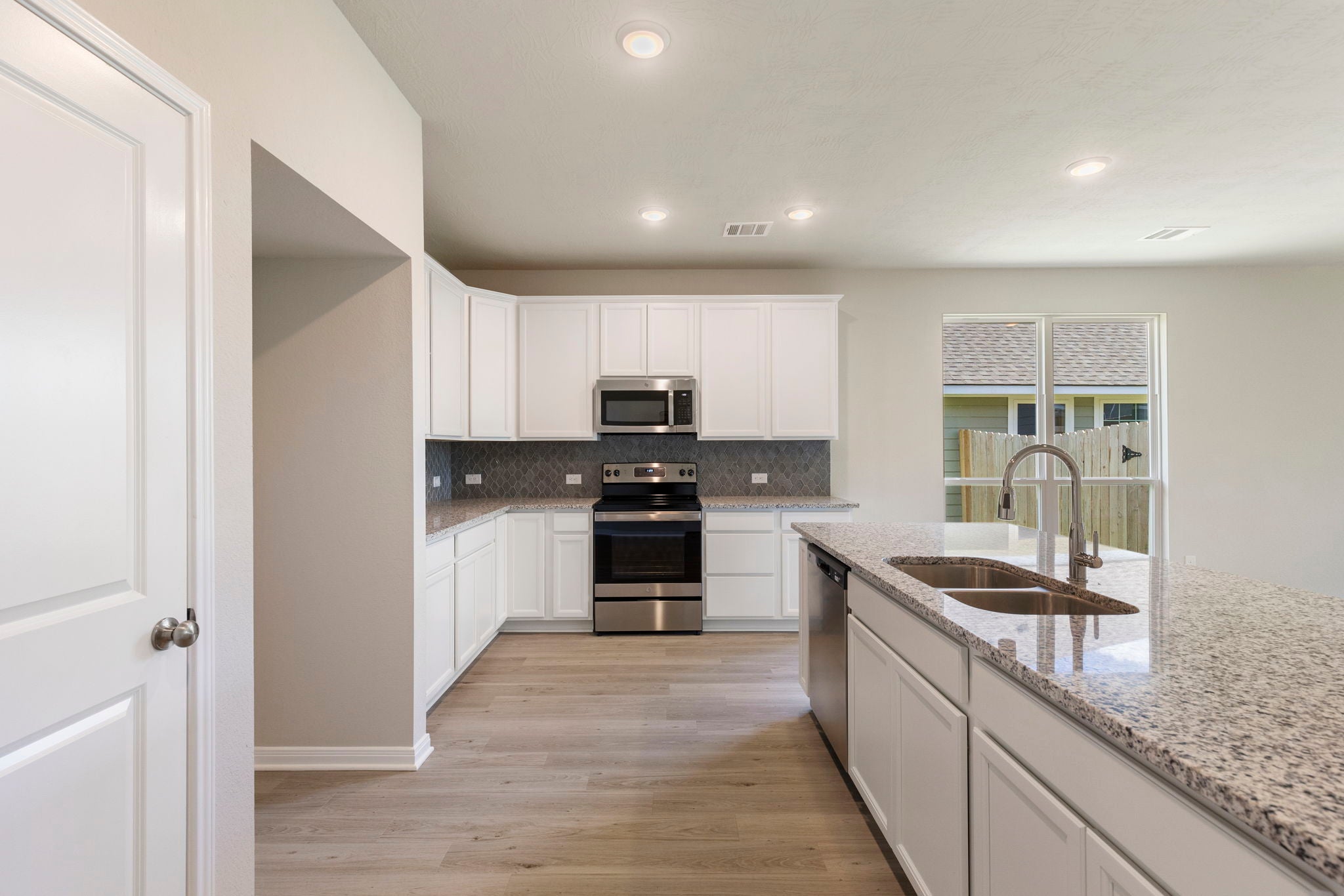 318 Shoreview Drive, Conroe, TX New Home for Sale | Stylecraft Builders