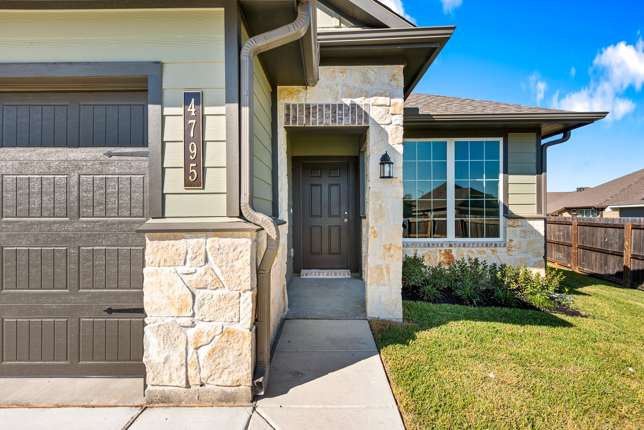 4795 Holm Oak Road, Bryan, TX New Home for Sale | Stylecraft Builders